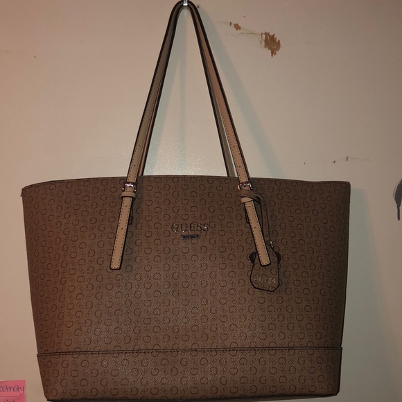 Guess | Bags | Guess Purse | Poshmark